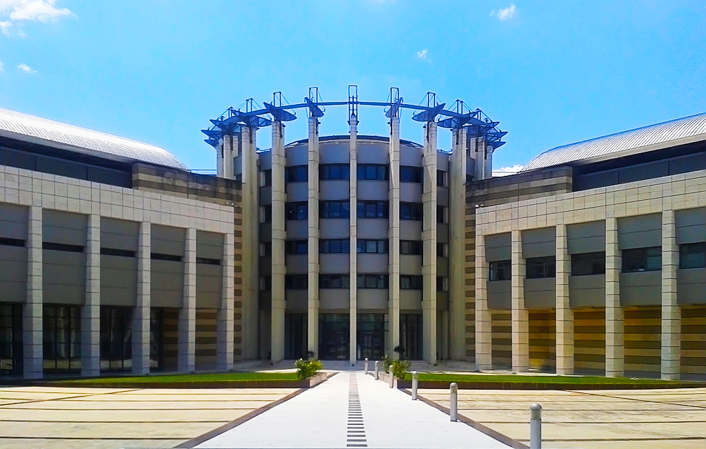 Energy Advisor for Research & Innovation Centers - Thelcon